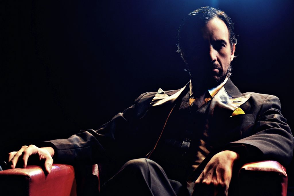 ENTREVISTA: Charles Fricks, o vencedor do Prêmio Shell de melhor ator ...